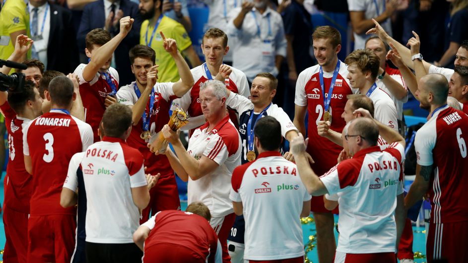 Reprezentacja Polski siatkarzy pięć lat temu sięgnęła po trzecie w historii mistrzostwo świata ...