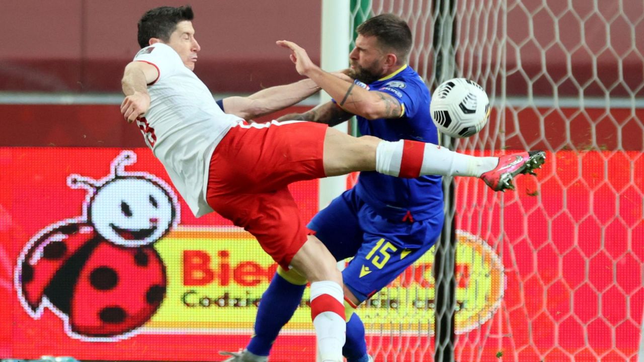 Polska – Andora. Gol Roberta Lewandowskiego na 1:0 [WIDEO] | TVP SPORT
