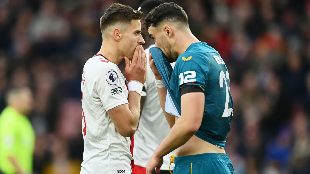 Premier League. Arsenal zremisował z Brentford. Jan Bednarek strzelił ...