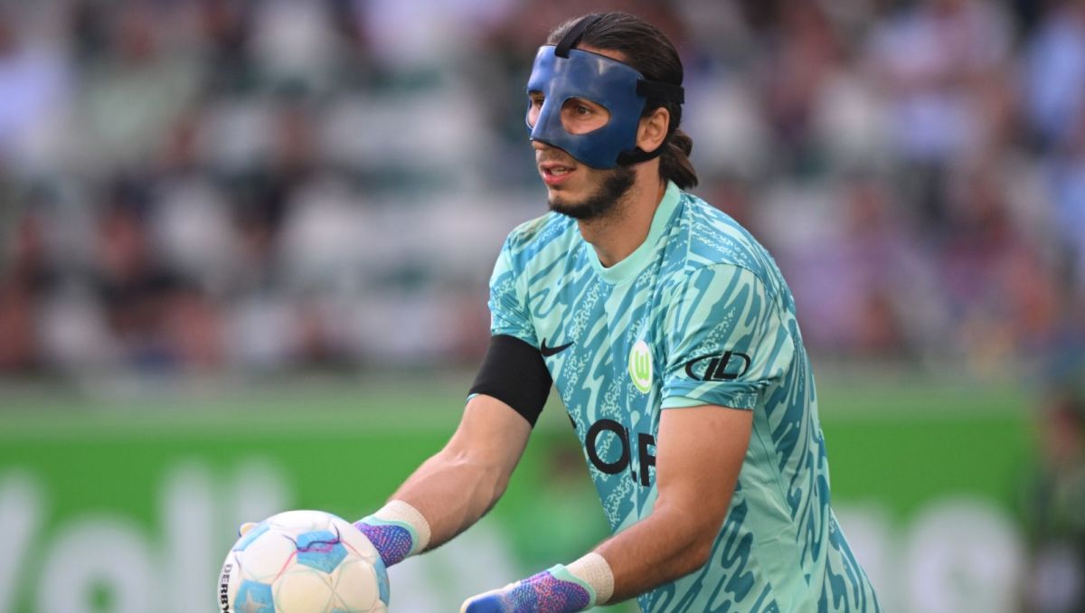 VfL Wolfsburg wygrał z Holstein Kiel. Pierwsze czyste konto Kamila ...