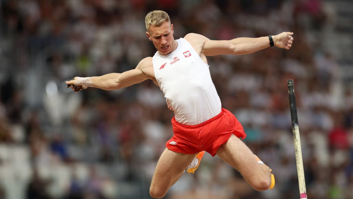 Piotr Lisek ukarany przez Urząd Ochrony Konkurencji i Konsumentów | TVP ...