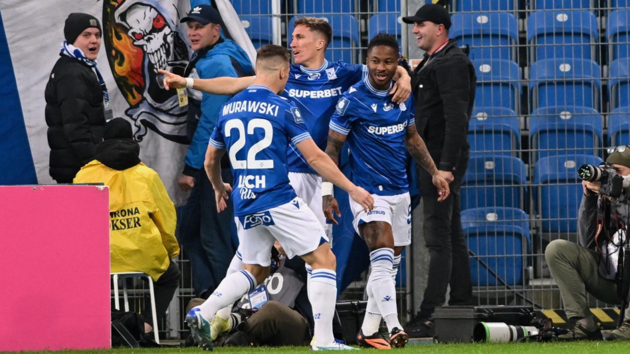 Lech Poznań ze wzmocnieniem? Mariusz Rumak może być zadowolony! | TVP SPORT