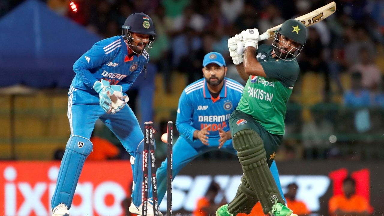 Miliardy rupii, widzów i runów. A za pięć lat pięć kółek. Krykiet i ...